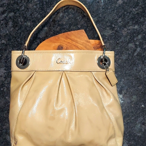 Coach | Bags | Coach Ashley Beige Khaki Crossbody Purse Shoulder Bag ...